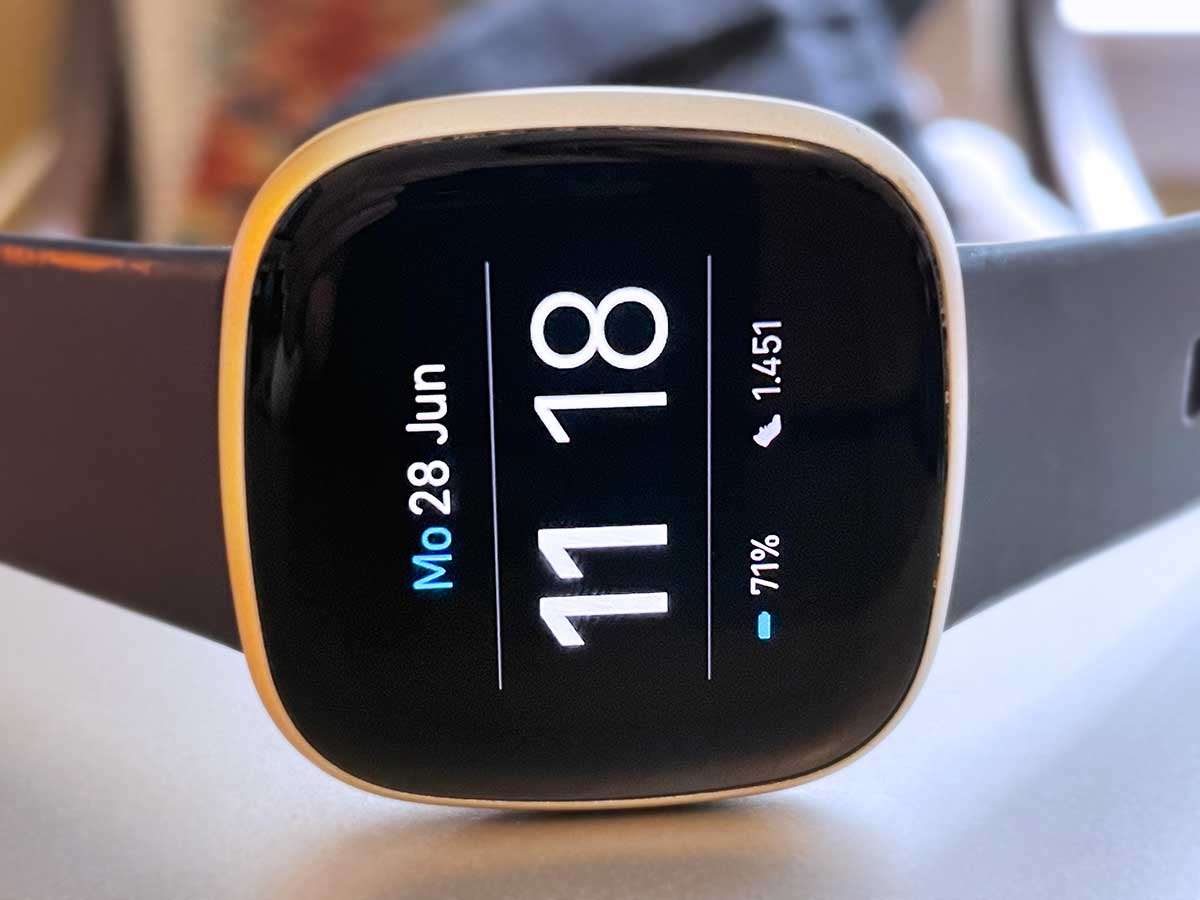 How to check the battery level on your Fitbit - MyHealthyApple