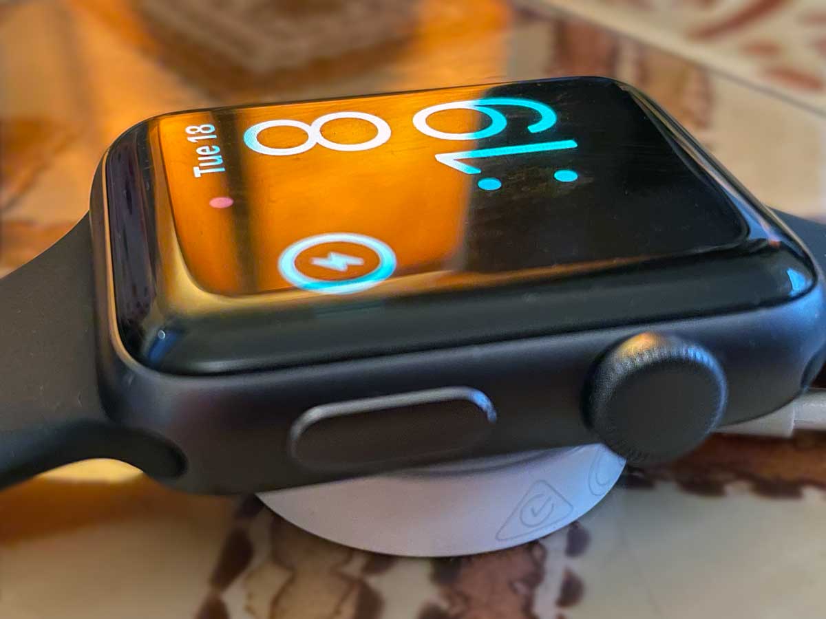 Apple Watch stuck on Apple Logo? Steps to fix it - MyHealthyApple