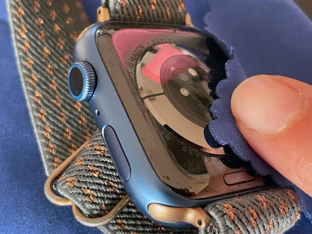 Apple Watch shows it's charging but doesn't charge or turn on ...