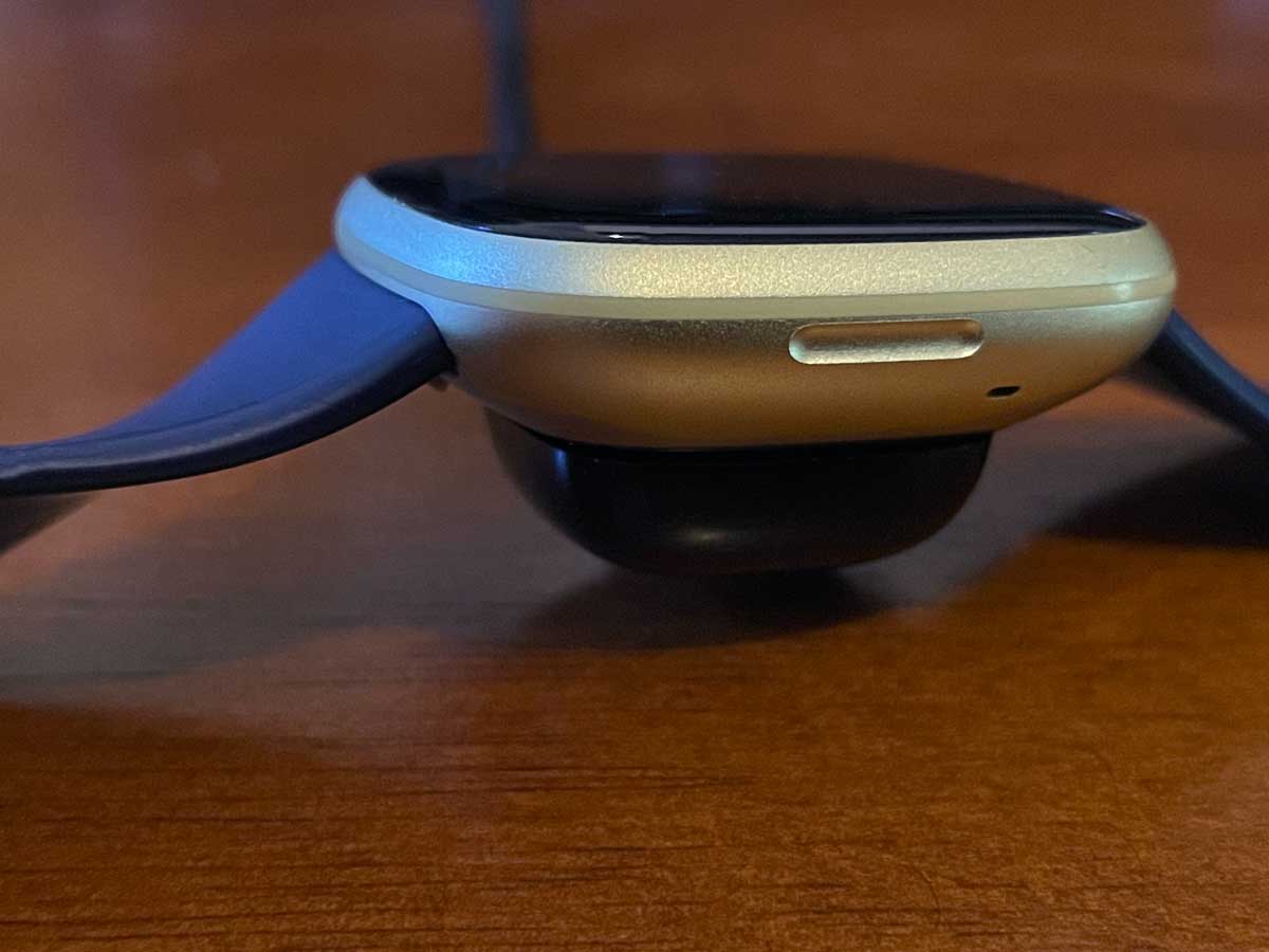 Fitbit side button not working or stuck? Steps to fix it - MyHealthyApple