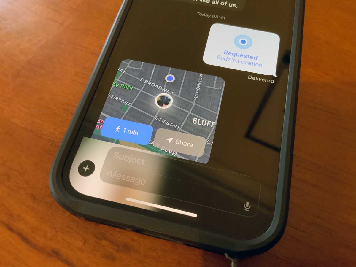 How to share your location or request someone's location in the ...